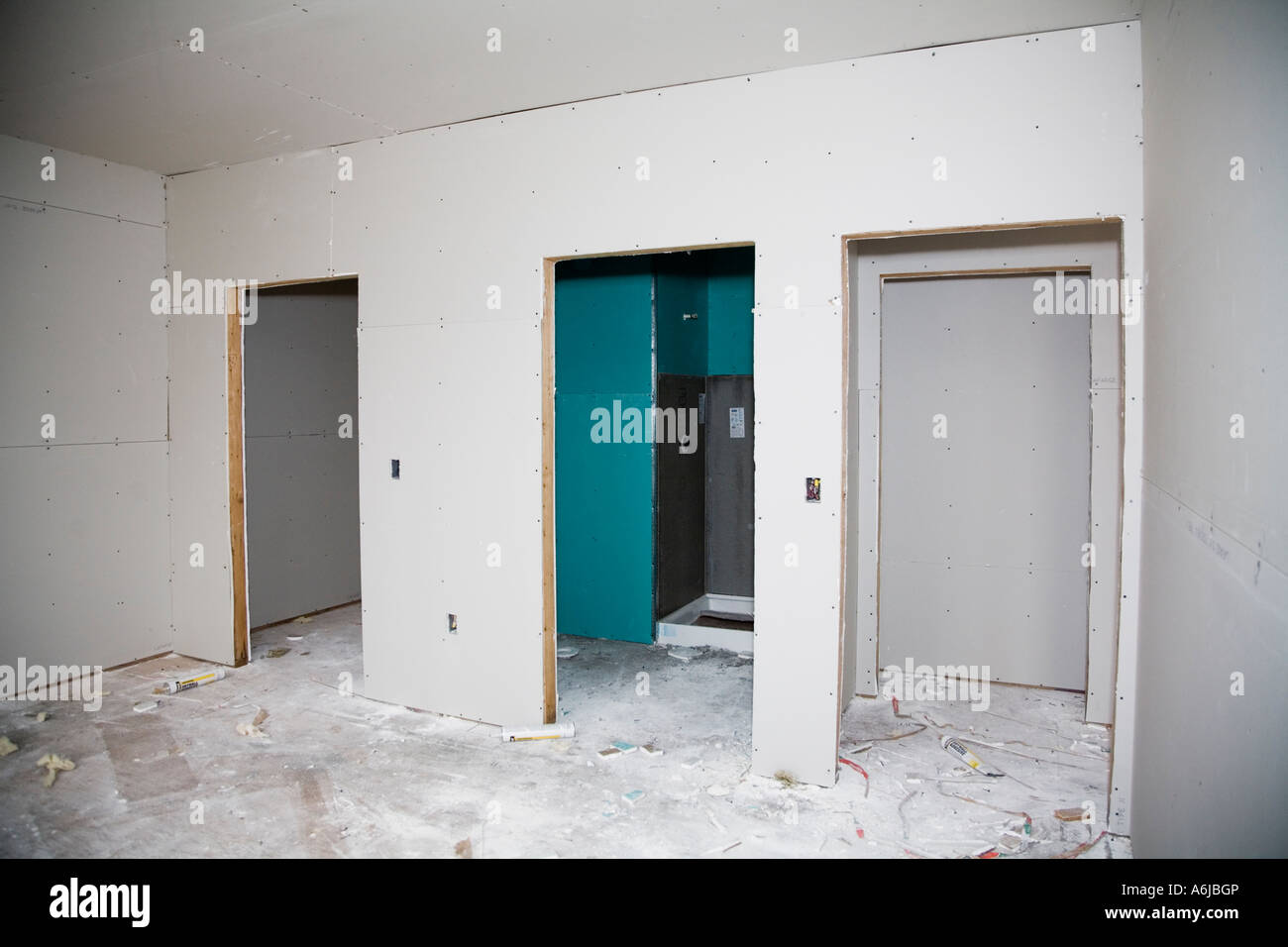 Drywall installed hi-res stock photography and images - Alamy