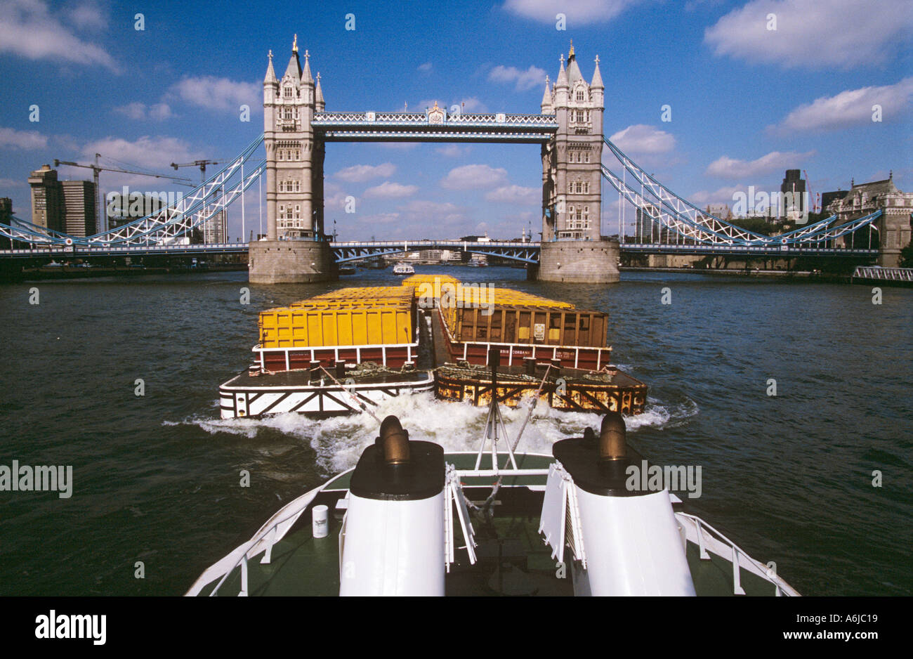 Lighterage tug hi-res stock photography and images - Alamy