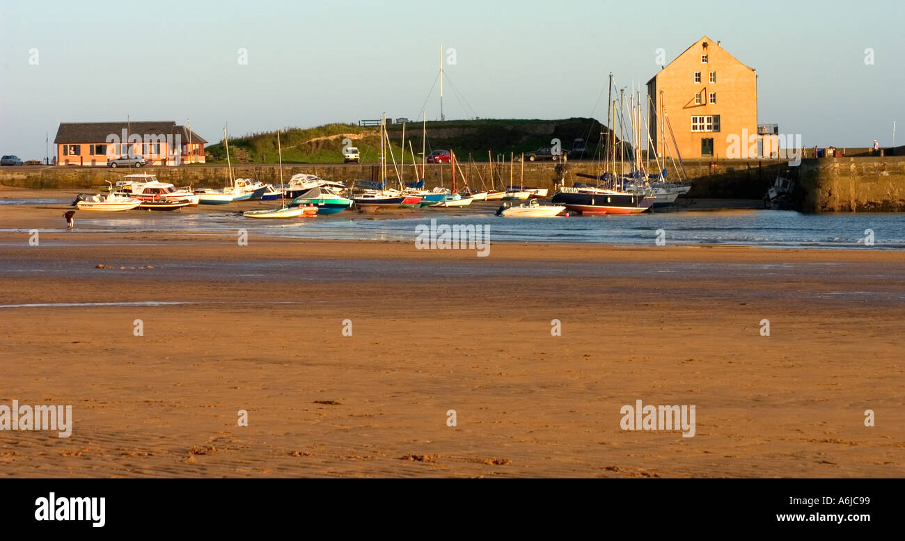 Elie harbor hi-res stock photography and images - Alamy
