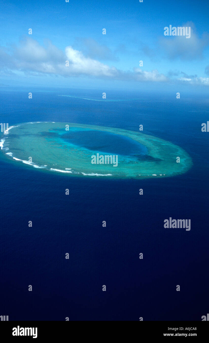 Fiji pacific aerial atoll island hi-res stock photography and images ...