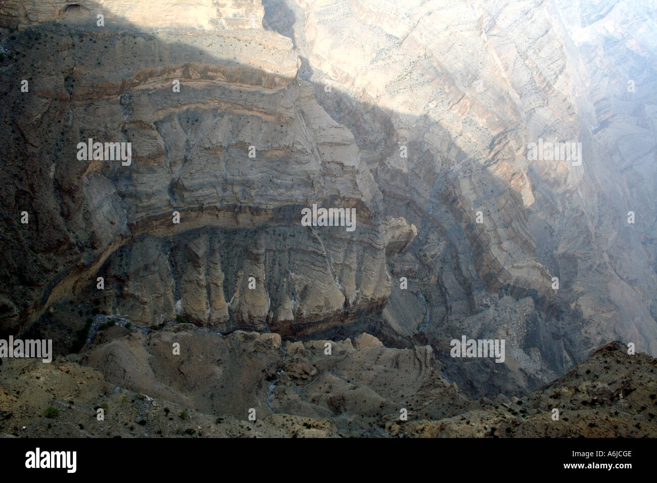 Wadi Ghul, The Grand Canyon of Arabia, in Jebel Shams, Oman Stock Photo ...