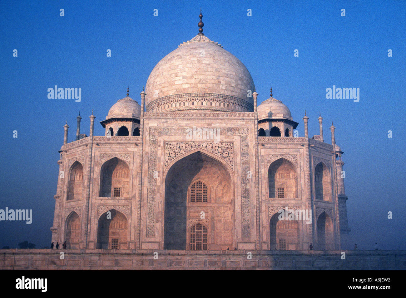 Taj mahal weather hi-res stock photography and images - Alamy
