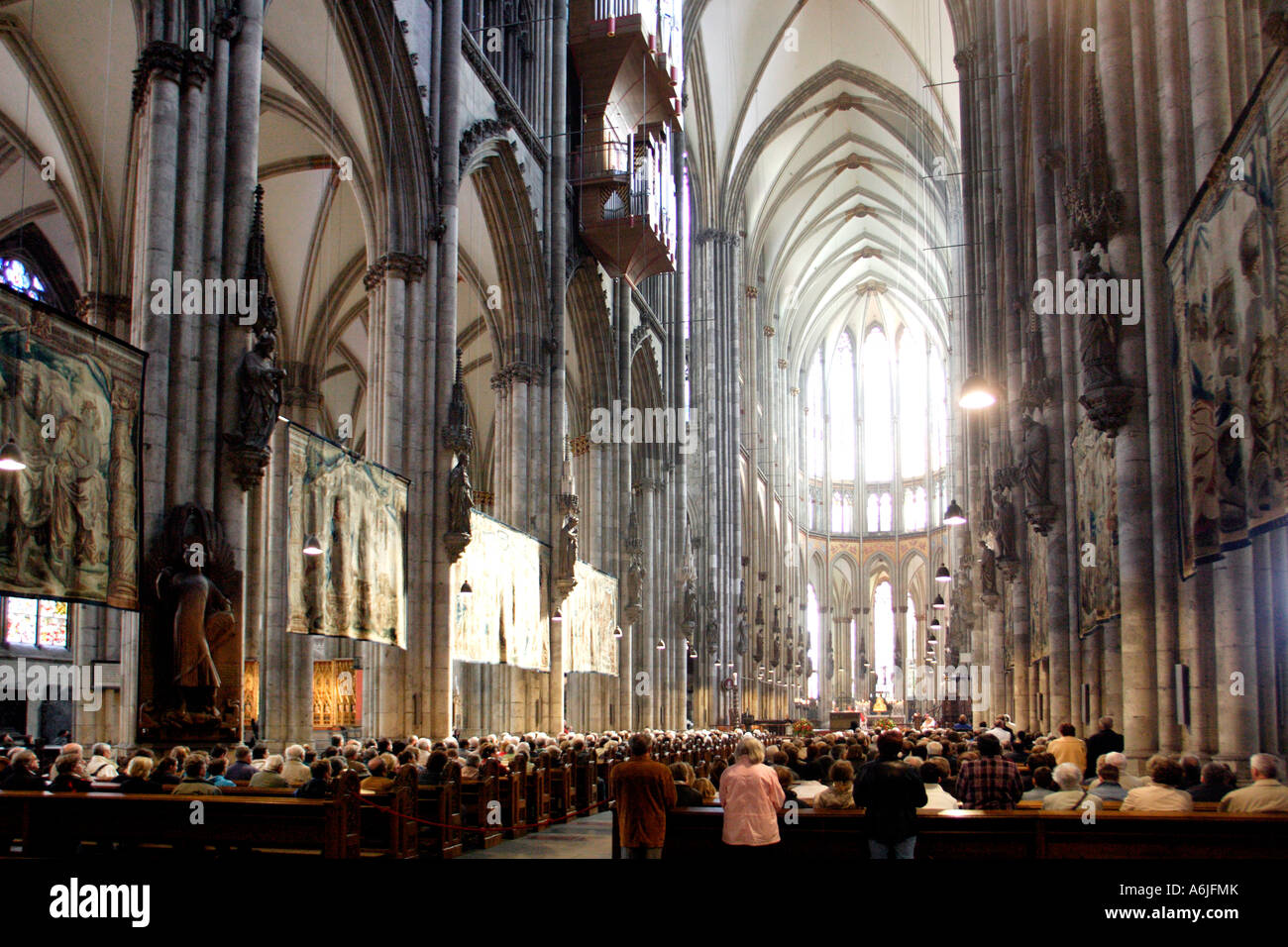 Cologne Cathedral Interior Altar High Resolution Stock Photography and ...