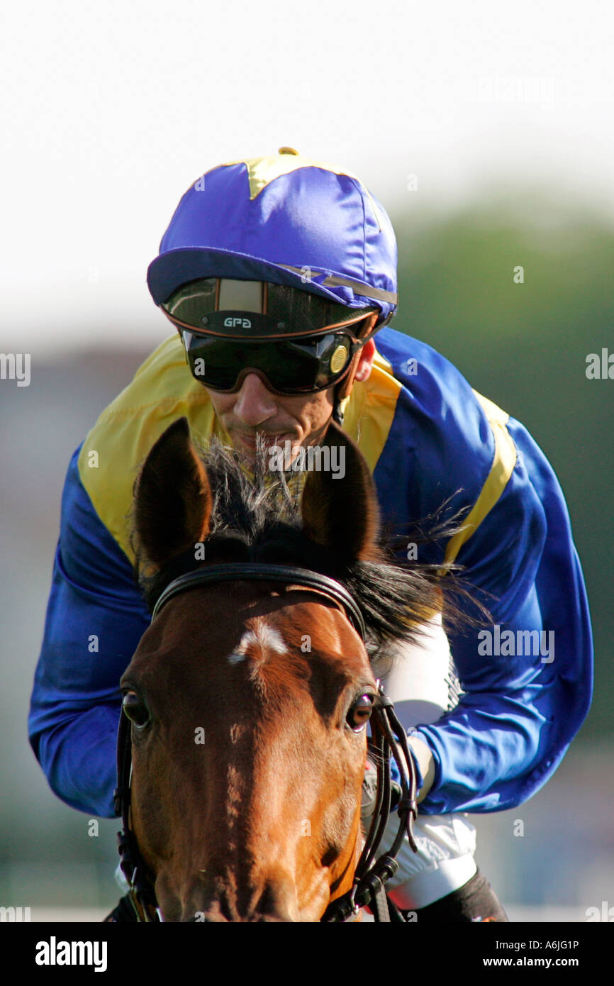 Jockey horse race hi-res stock photography and images - Alamy