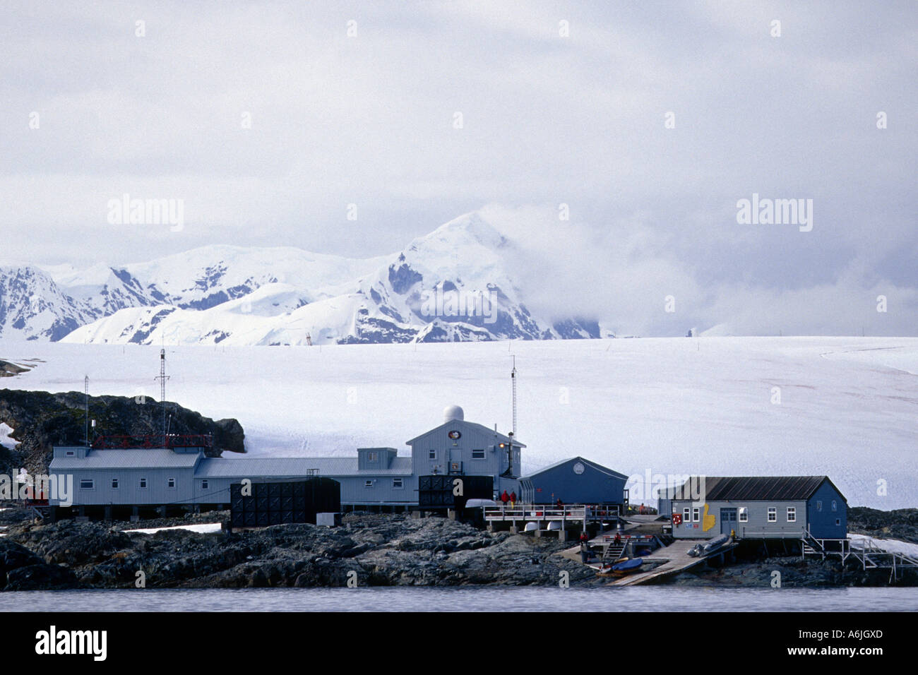 Vernadsky research station hi-res stock photography and images - Alamy