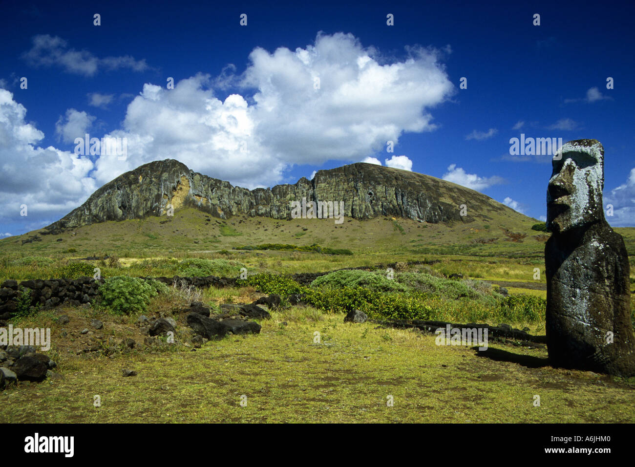 Tangariki and rano raraku hi-res stock photography and images - Alamy