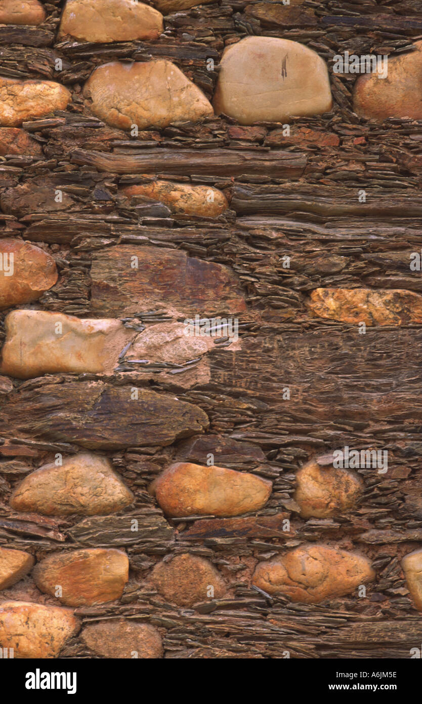 Detail of a stone wall Stock Photo - Alamy