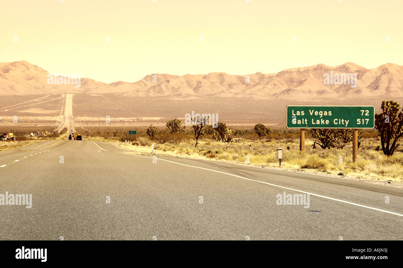 Stretch of open highway on interstate 15 Stock Photo - Alamy