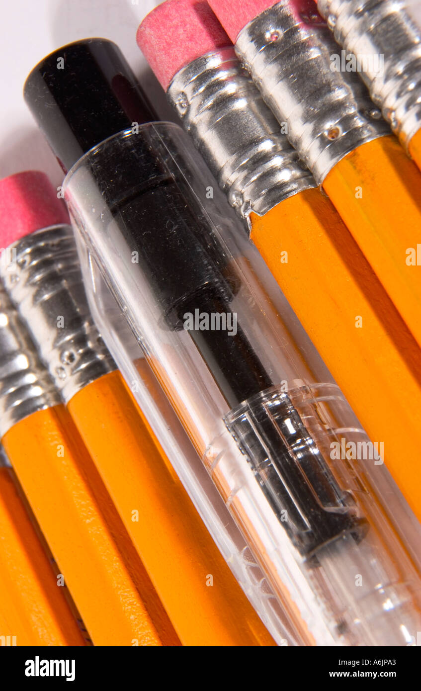 Row Of Yellow Number 2 Pencils High Resolution Stock Photography and ...