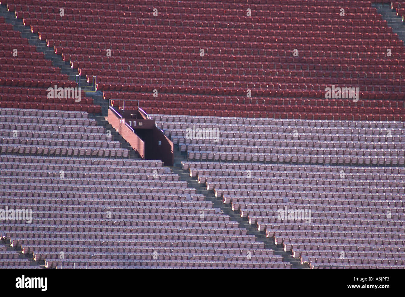empty football stadium CA Stock Photo - Alamy