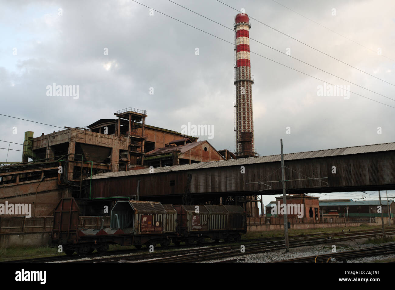 Metal bashing hi-res stock photography and images - Alamy