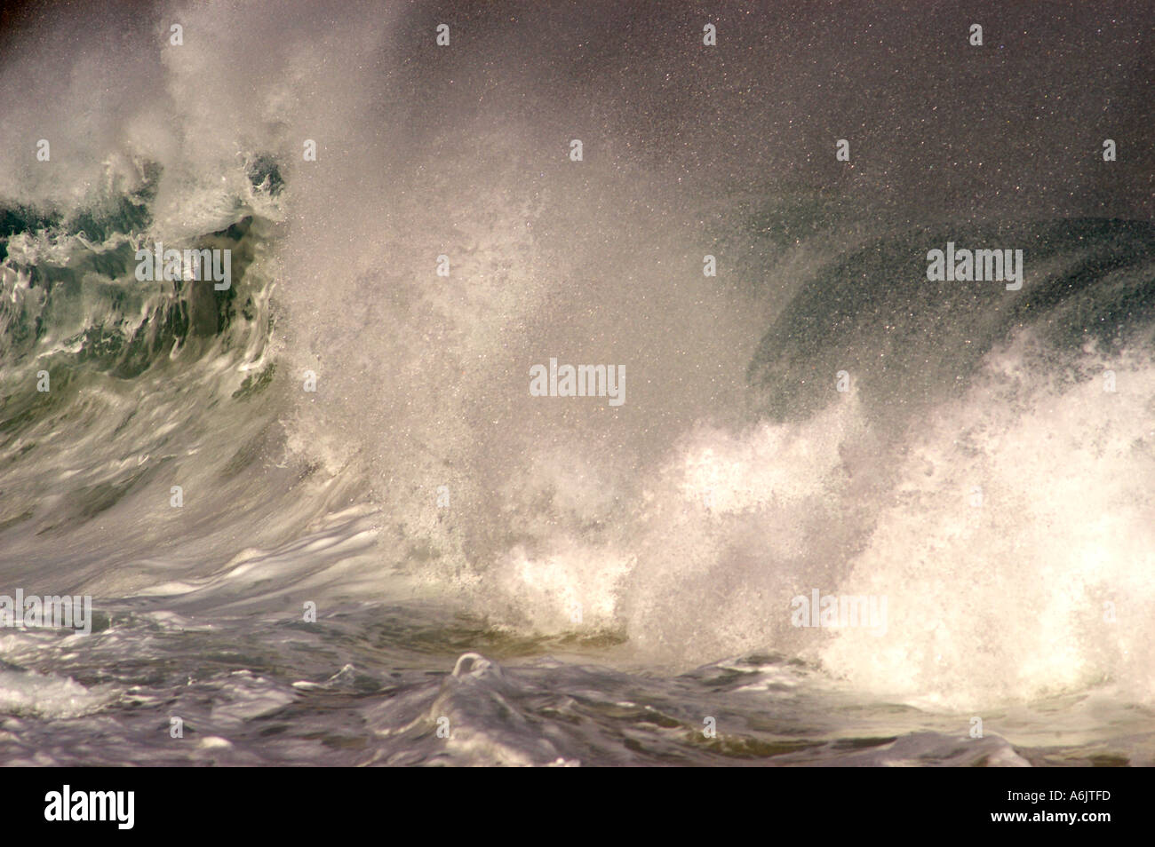 powerful breaking ocean wave Stock Photo - Alamy