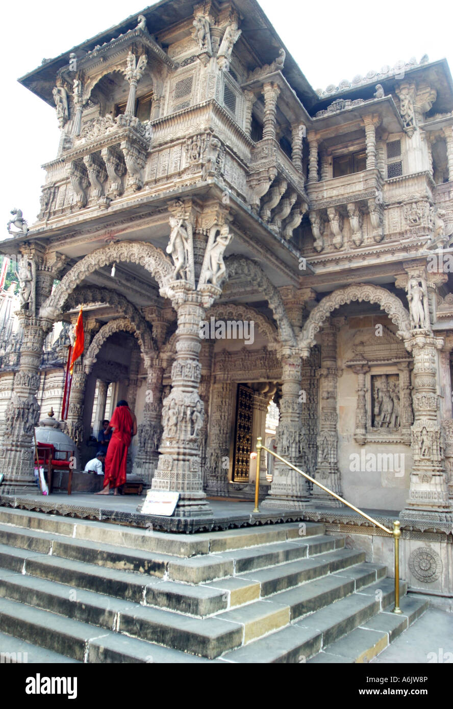 spectacular,white marble,intricately carved,Hathee Singh Jain 19th ...