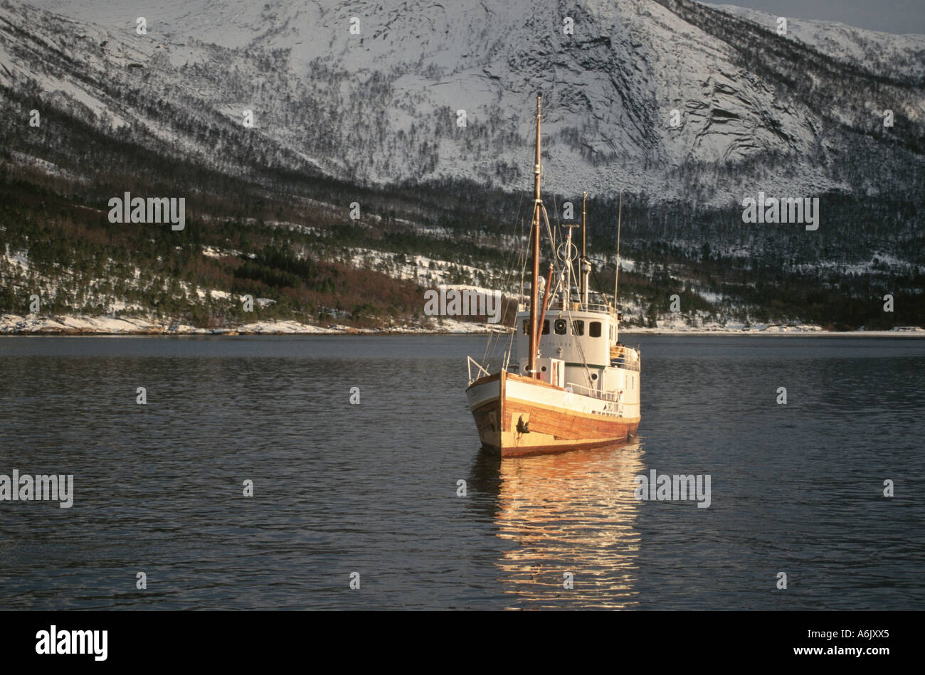 Tysfjord hi-res stock photography and images - Alamy