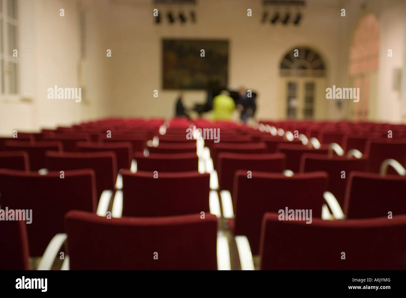 Empty stage piano concert hi-res stock photography and images - Alamy