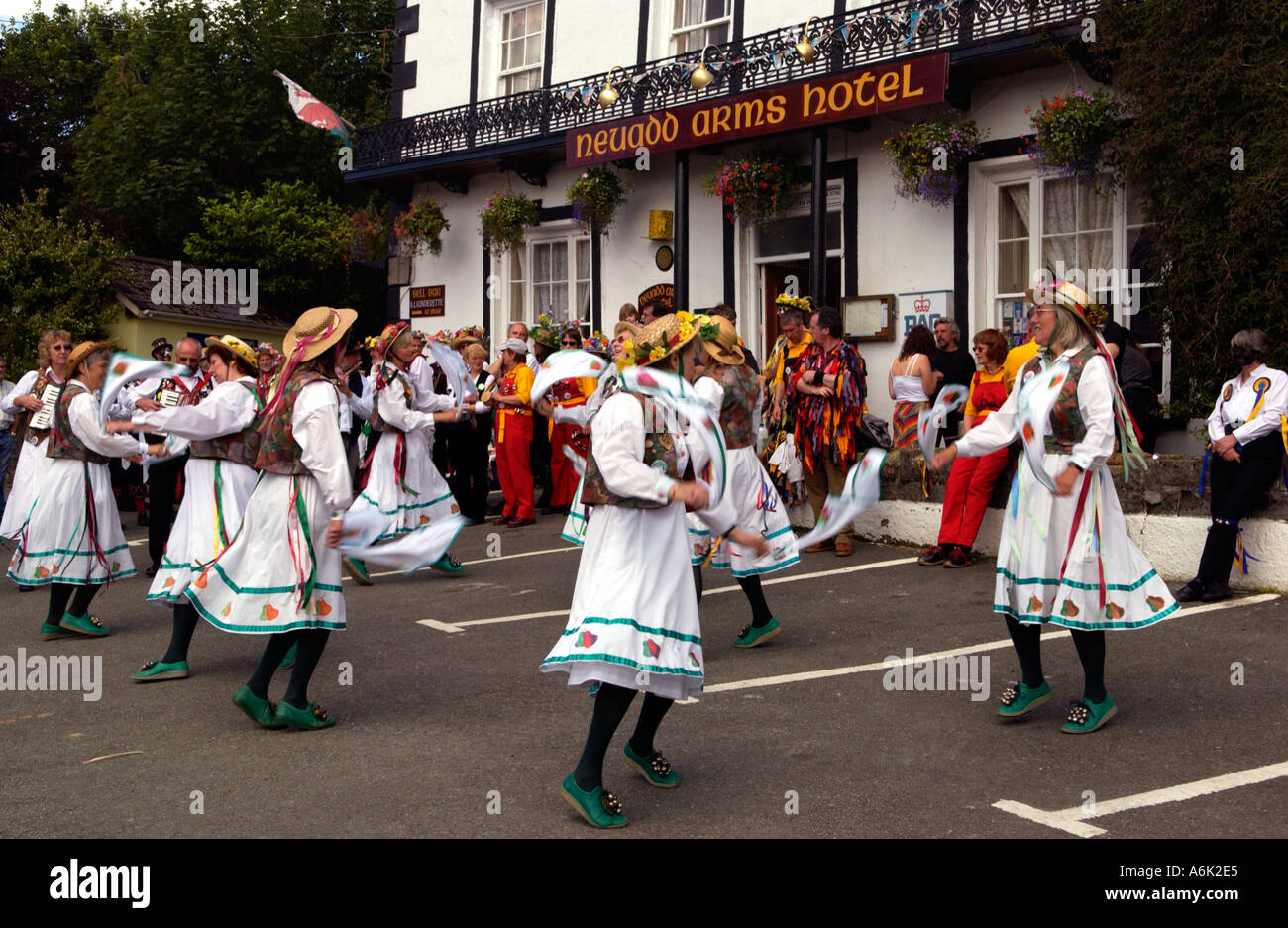 Dancing in traditional welsh costume hi-res stock photography and ...