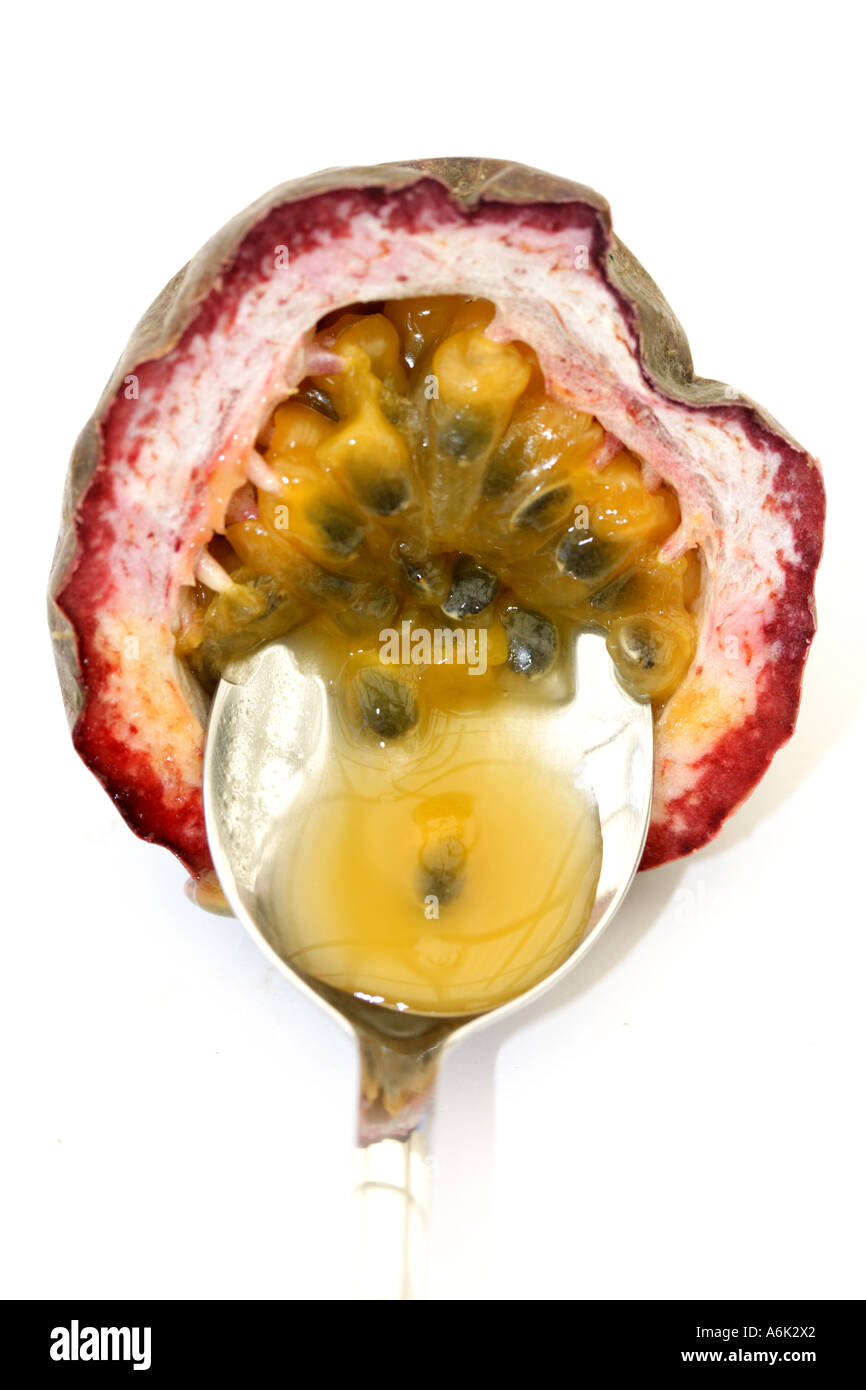 PASSIONFRUIT SILVER SPOON VERTICAL BAPDB5658 Stock Photo - Alamy