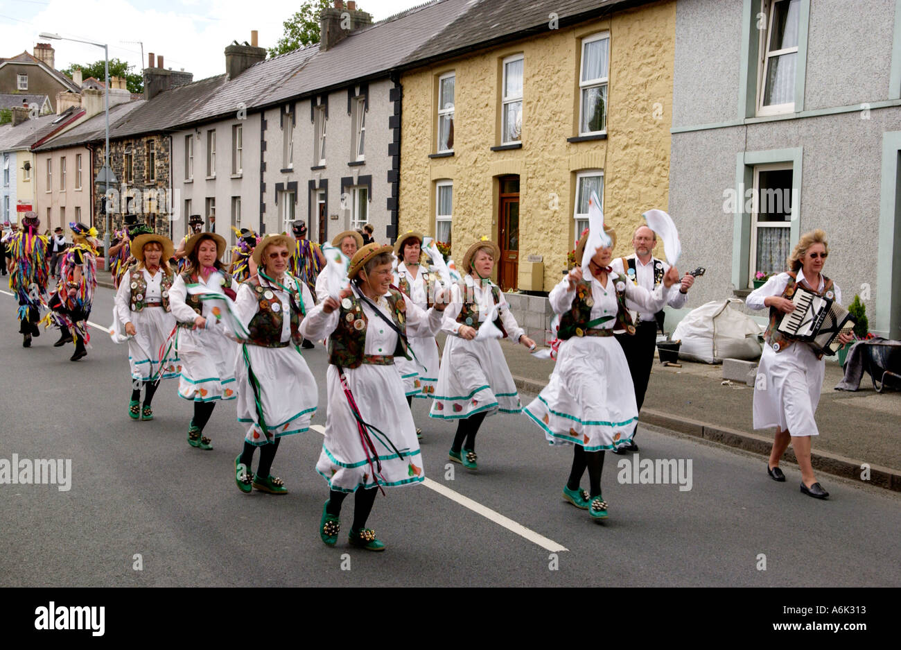 Dancing in traditional welsh costume hi-res stock photography and ...