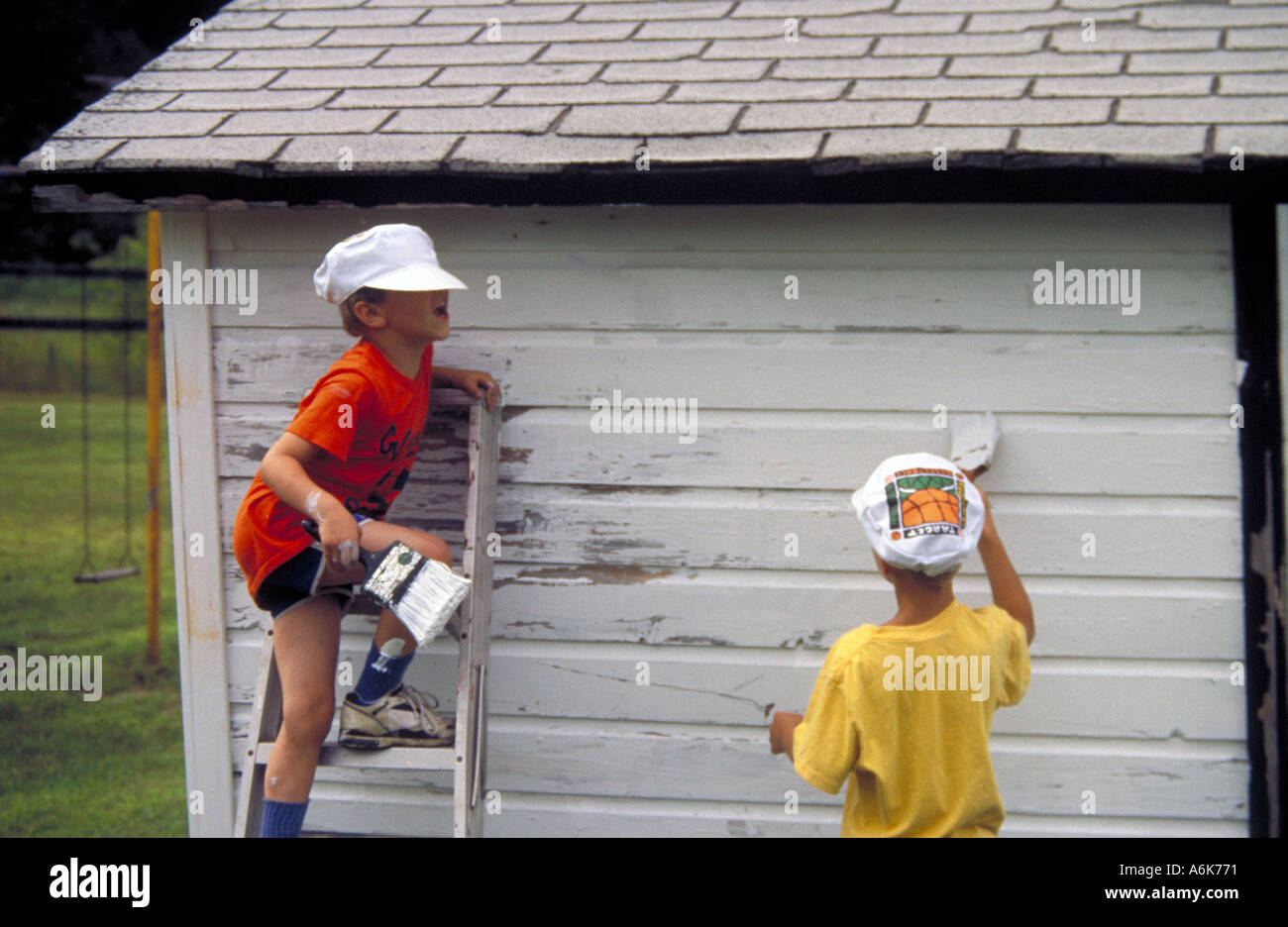 Helper boys hi-res stock photography and images - Alamy