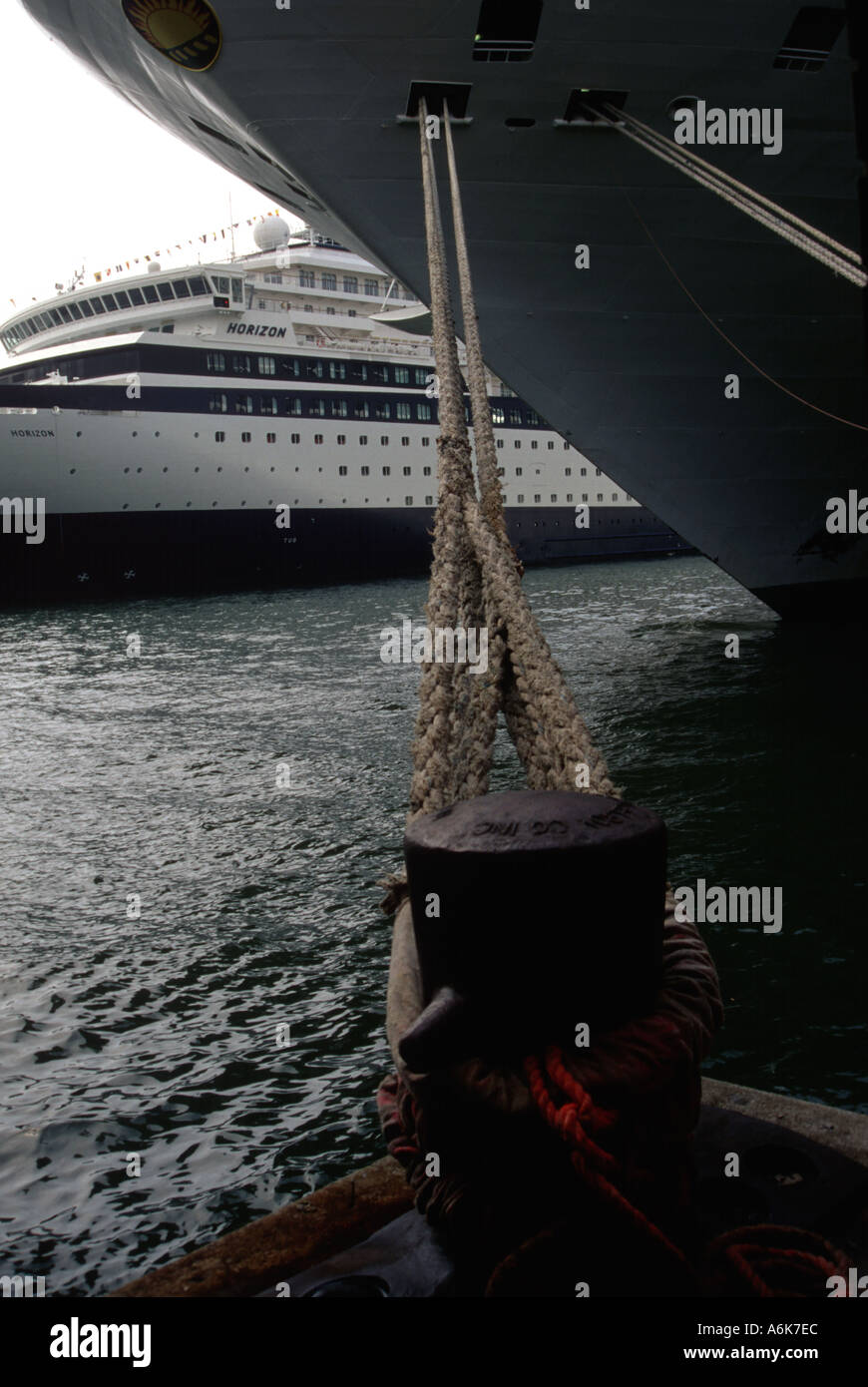 Cuise boat hi-res stock photography and images - Alamy