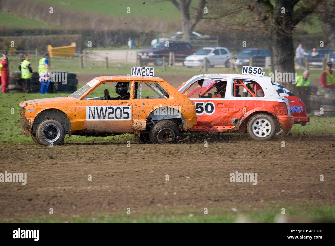 Autograss racing from the north Wales Autograss club, Broughton near ...