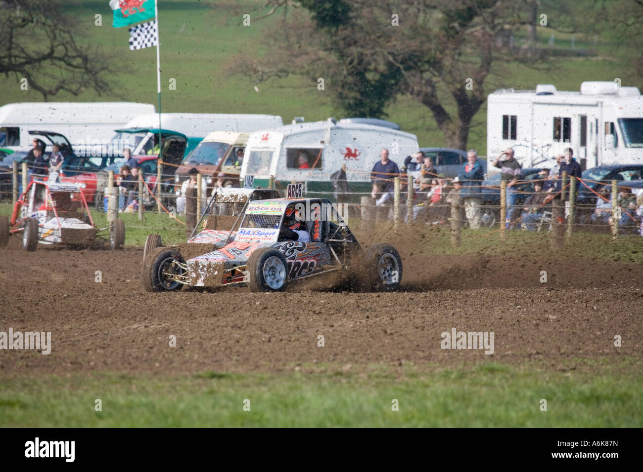 Autograss racing from the north Wales Autograss club, Broughton near ...