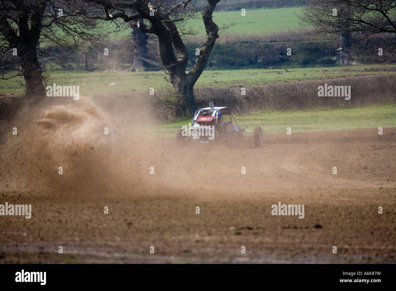 Autograss racing from the north Wales Autograss club, Broughton near ...