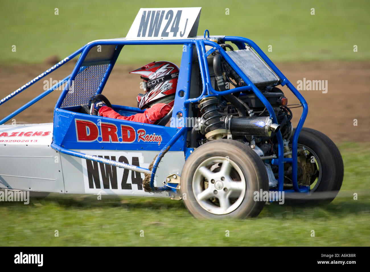 Autograss racing from the north Wales Autograss club, Broughton near ...