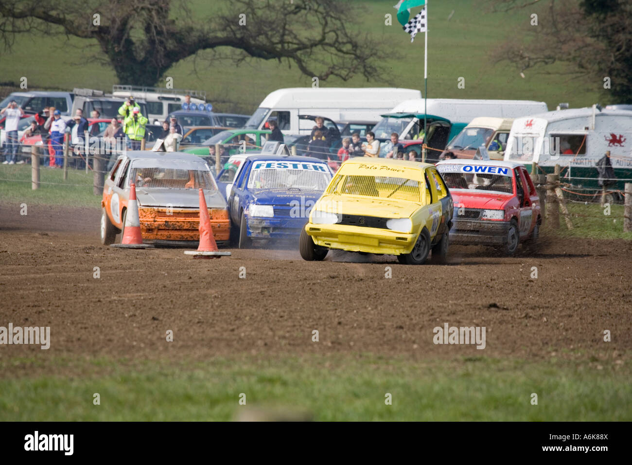 Autograss racing from the north Wales Autograss club, Broughton near ...