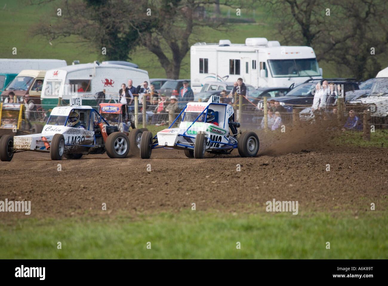 Autograss racing from the north Wales Autograss club, Broughton near ...