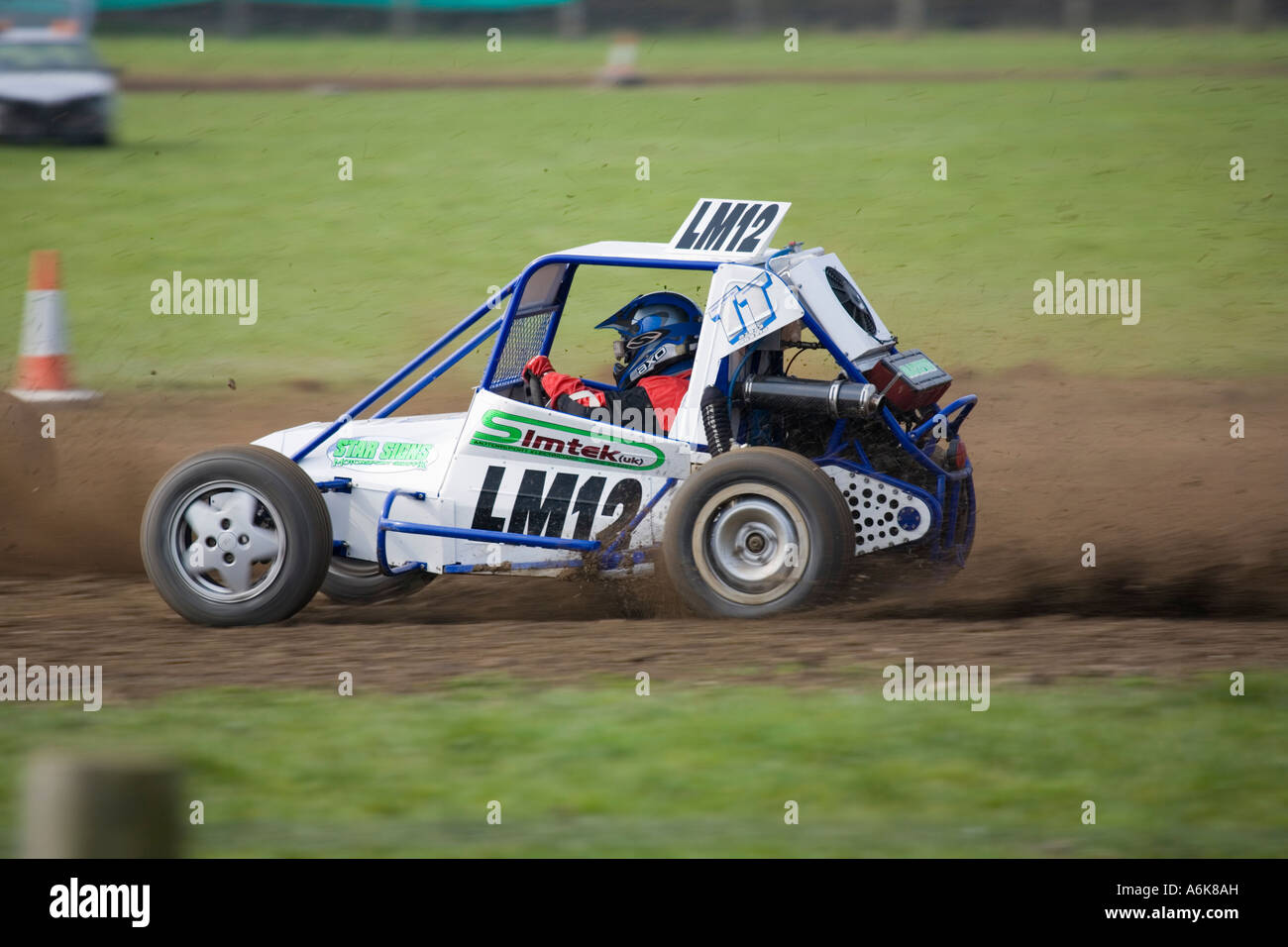 Autograss racing from the north Wales Autograss club, Broughton near ...