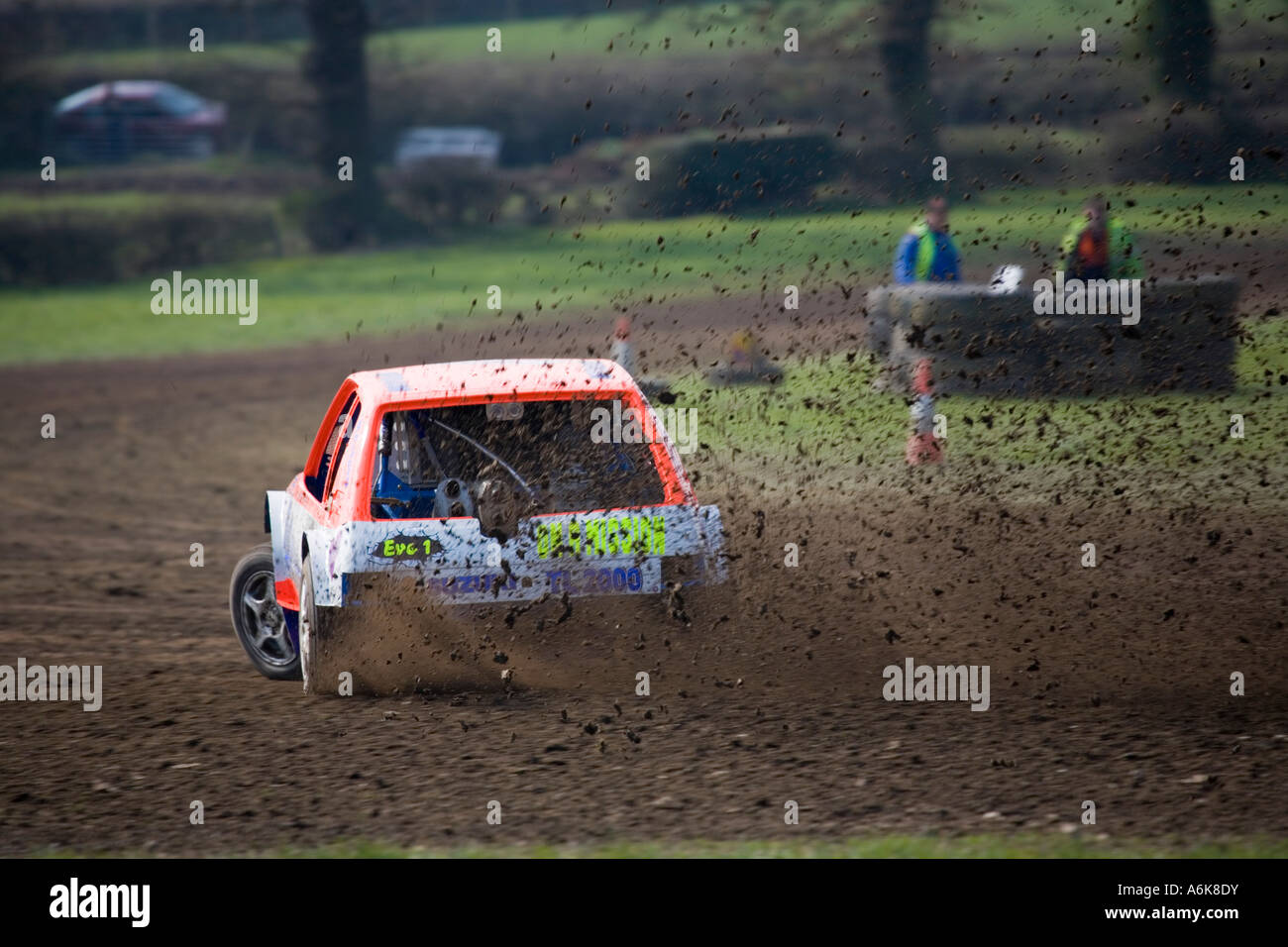 Autograss racing from the north Wales Autograss club, Broughton near ...