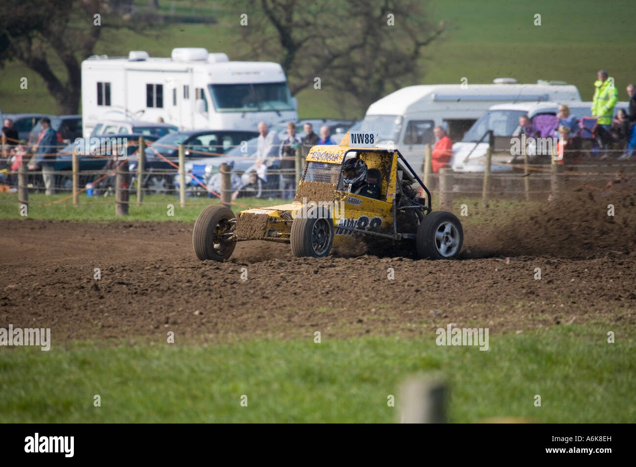 Autograss racing from the north Wales Autograss club, Broughton near ...