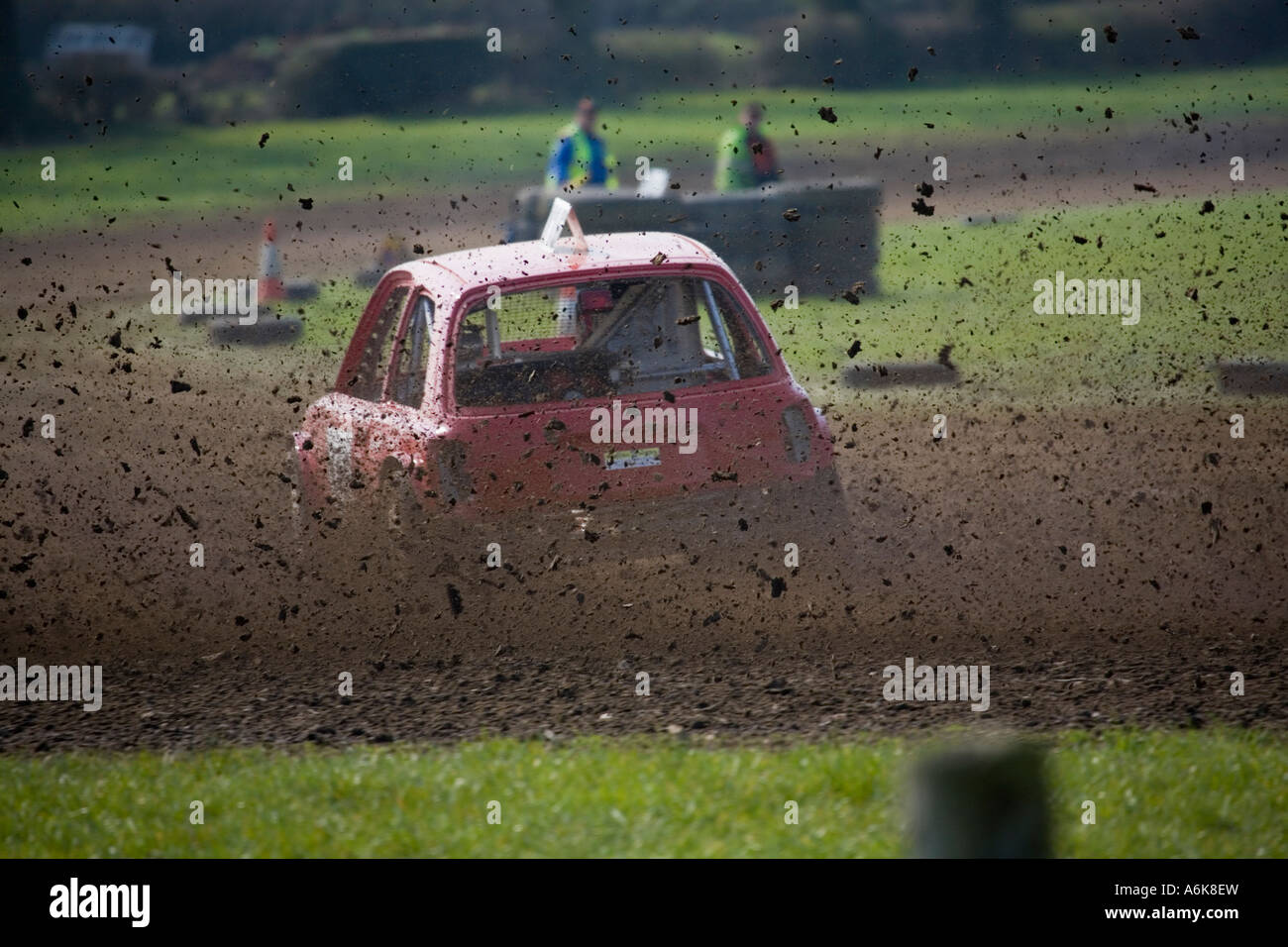 Autograss racing from the north Wales Autograss club, Broughton near ...