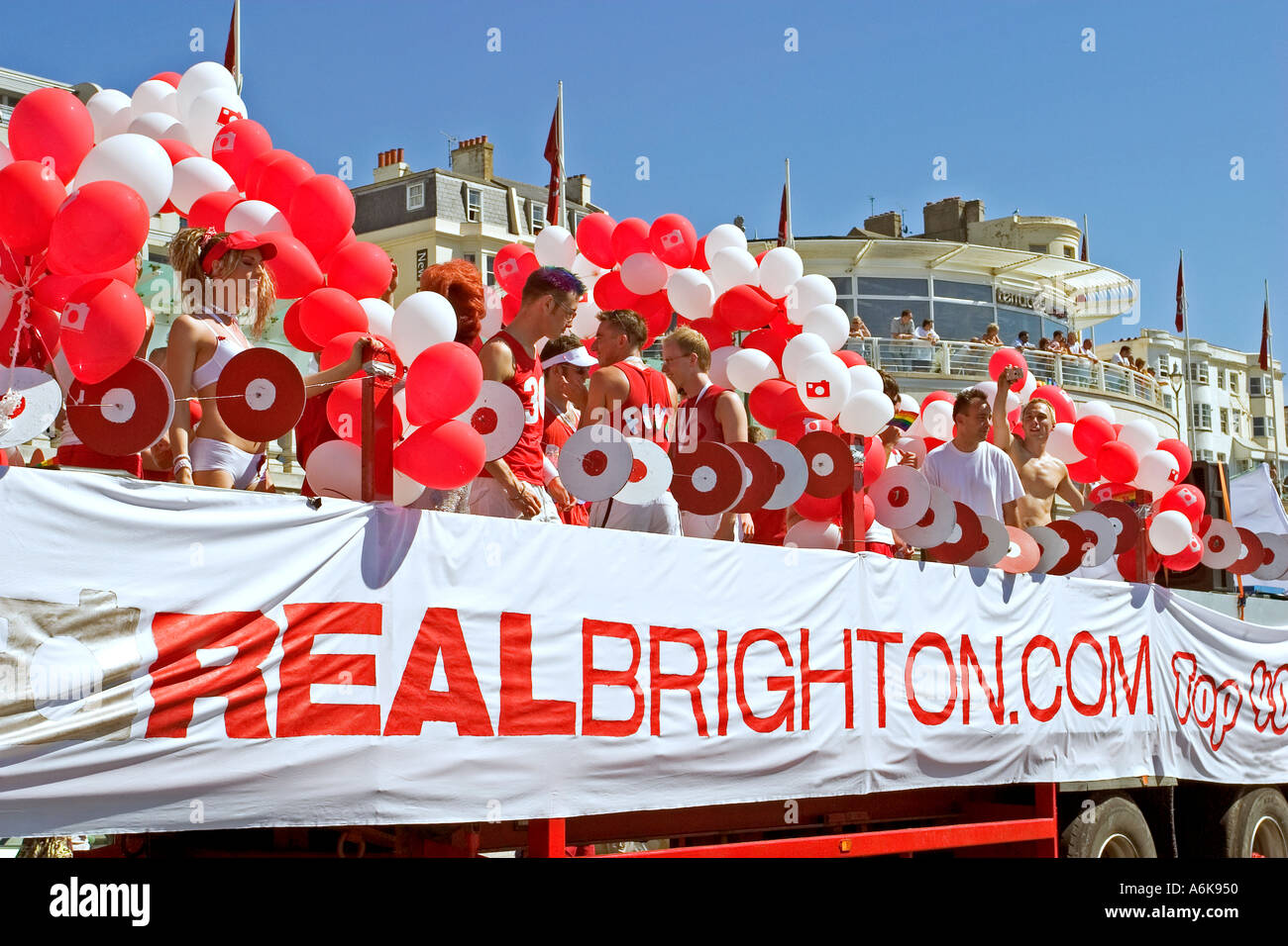 Brighton 2004 hi-res stock photography and images - Alamy