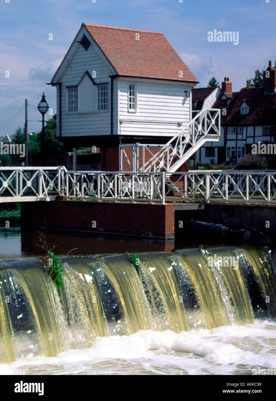 The Weir at Tewksbury Gloucestershire Stock Photo - Alamy