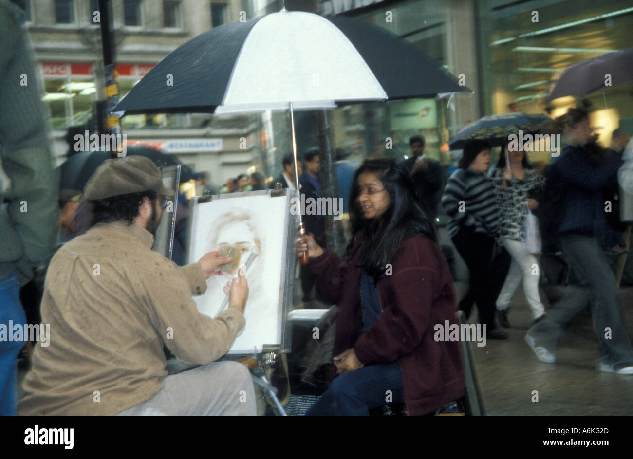 Street artist London Stock Photo - Alamy