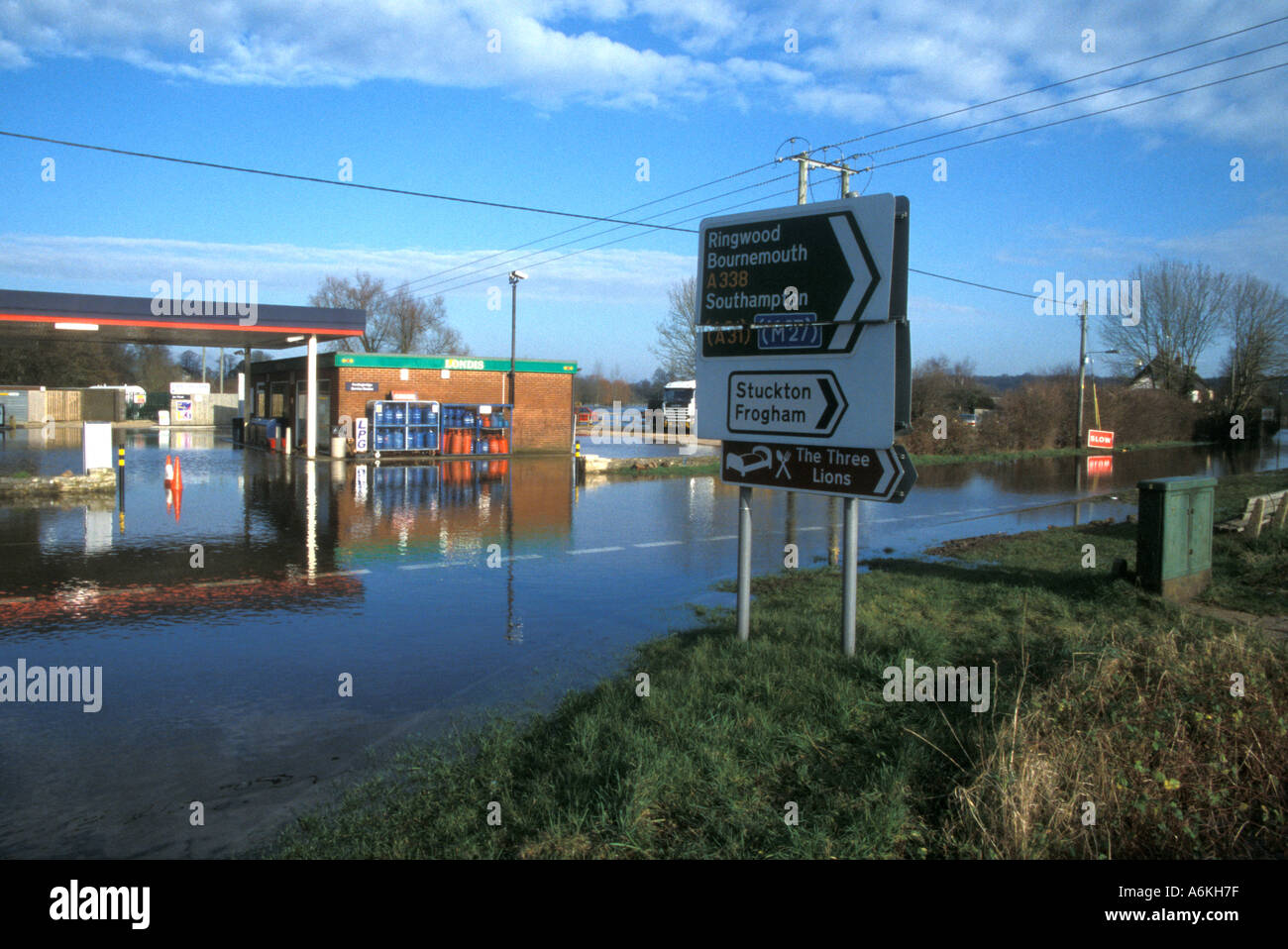 Flooded garage hi-res stock photography and images - Alamy
