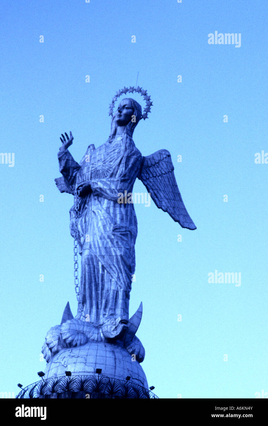 Virgen Del Panecillo Quito Ecuador Statue Landmarks