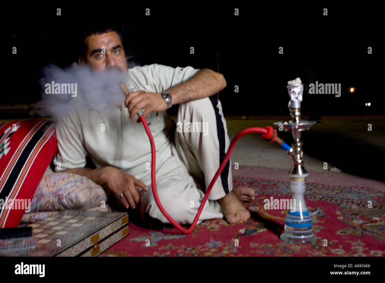 Diwaniya hi-res stock photography and images - Alamy