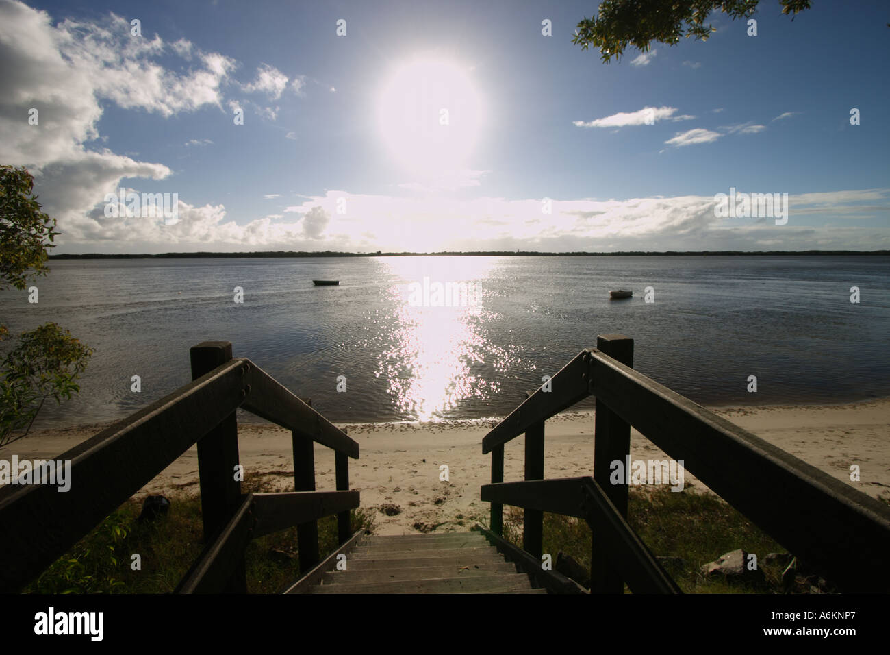 TIMBER STAIRS LEADING TO A BEACH HORIZONTAL BAPDB5468 Stock Photo - Alamy