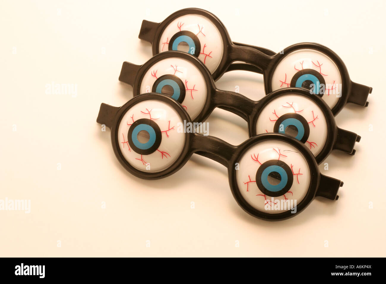 Fake specs hi-res stock photography and images - Alamy