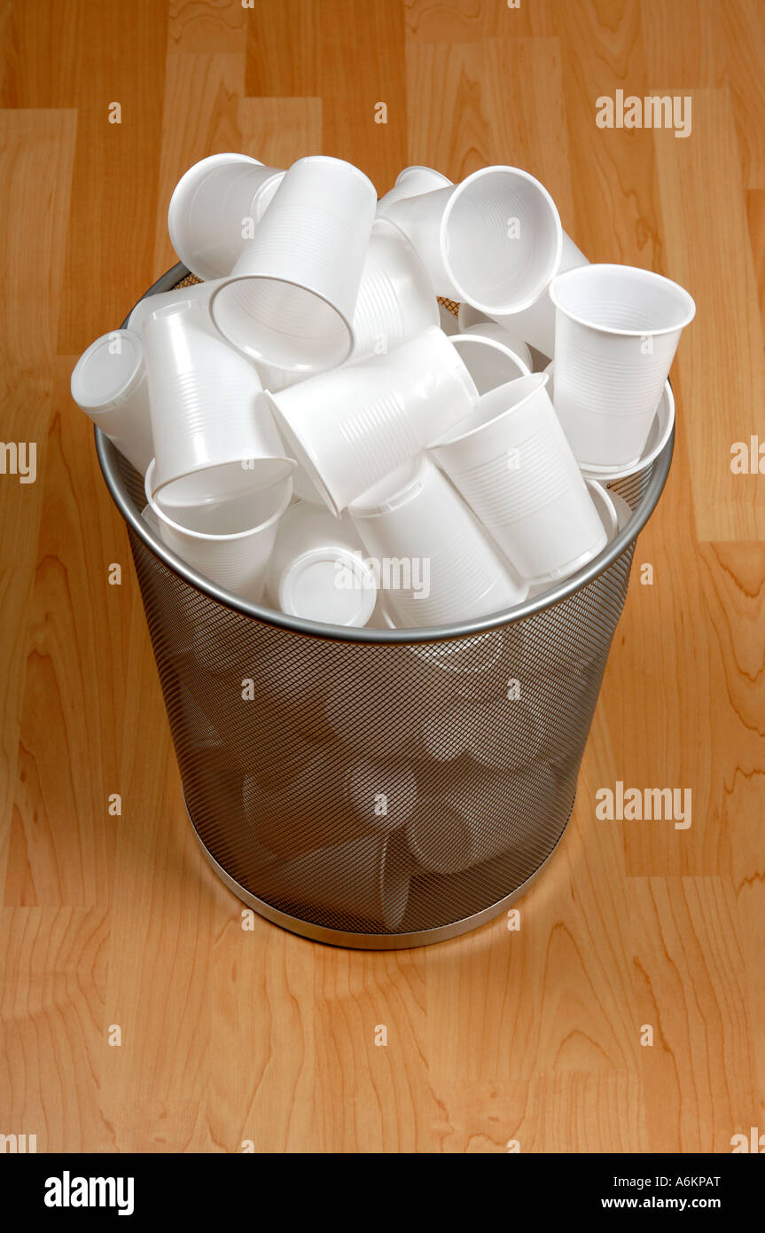 Empty bin hi-res stock photography and images - Alamy