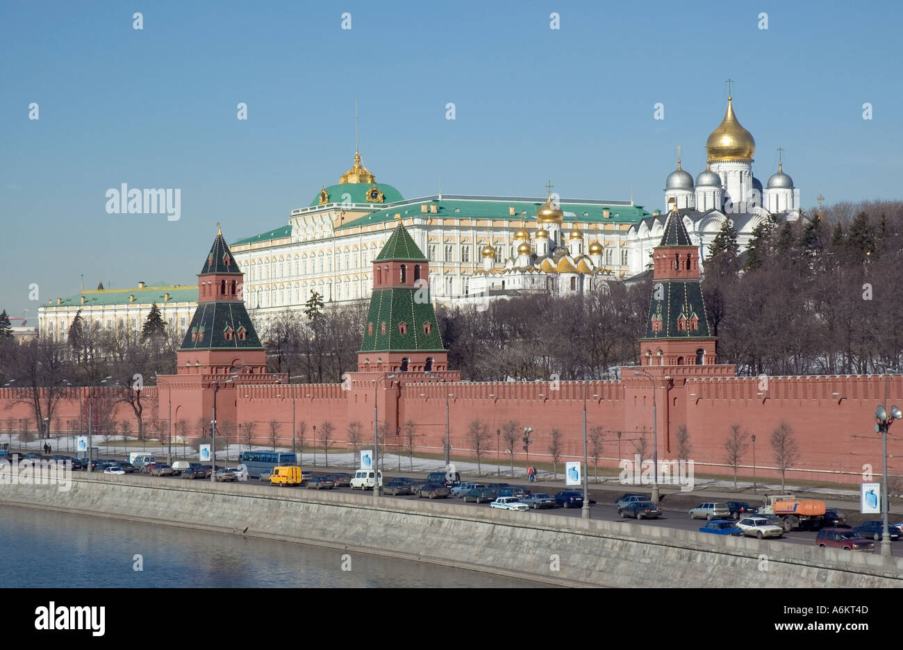 A view of the Kremlin from the Mockba River in Moscow Stock Photo - Alamy