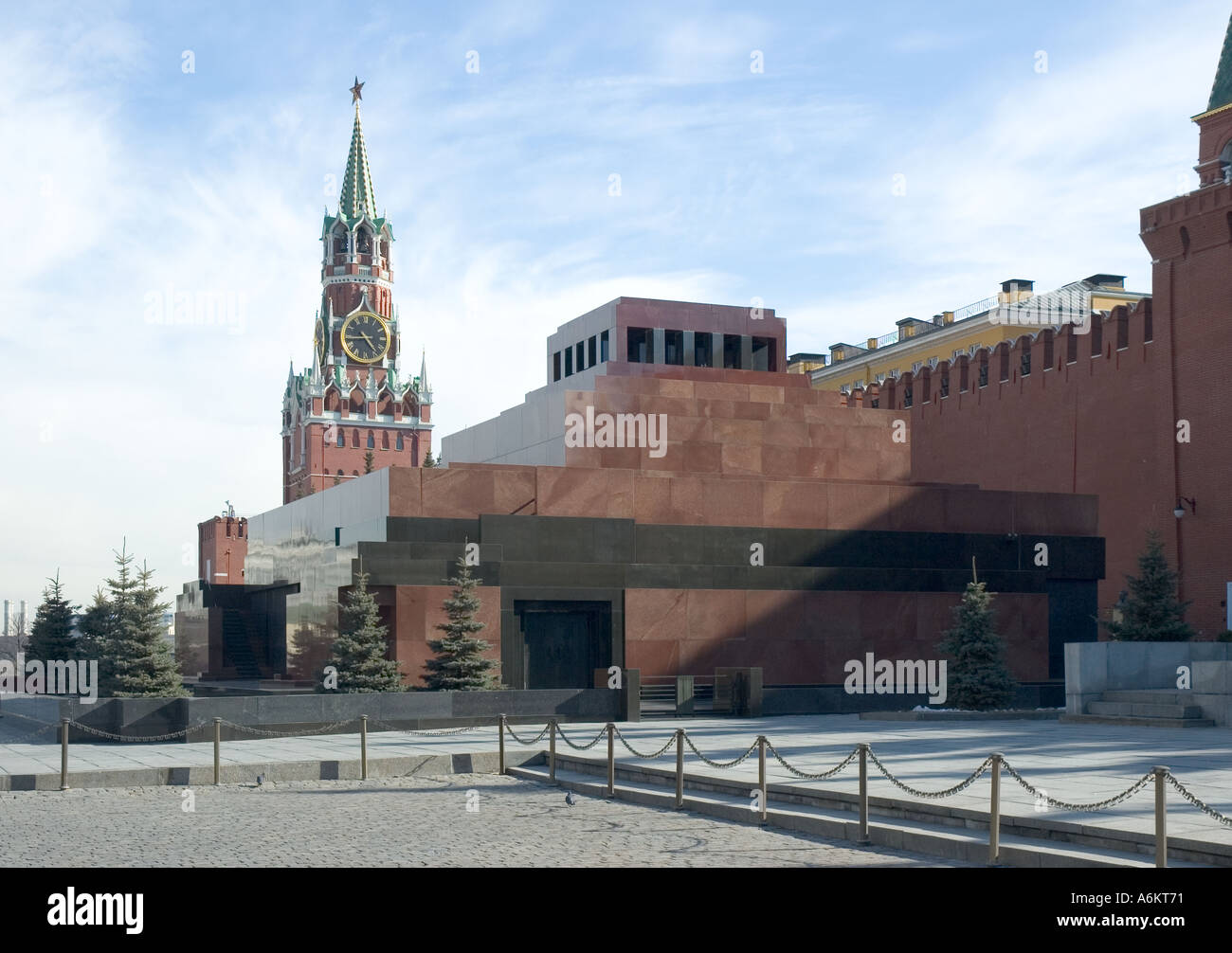 Stalin lenin mausoleum hi-res stock photography and images - Alamy
