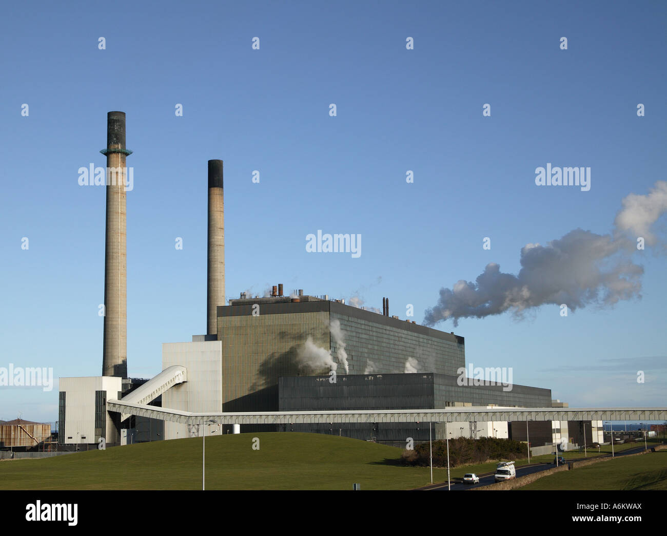 Cockenzie power station hi-res stock photography and images - Alamy
