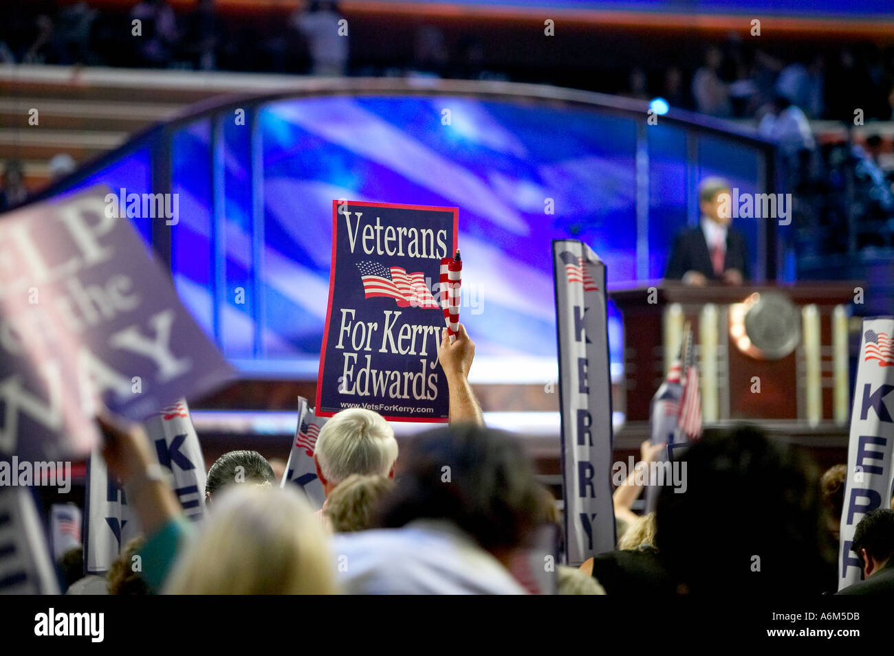 2004 Democratic Convention at the Boston Fleet Center as John Kerry ...