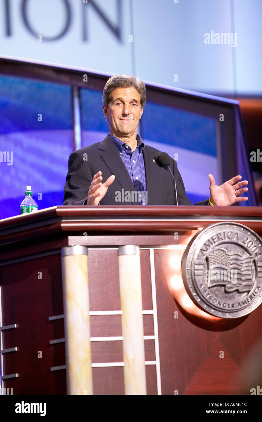 Kerry campaign politician hi-res stock photography and images - Alamy