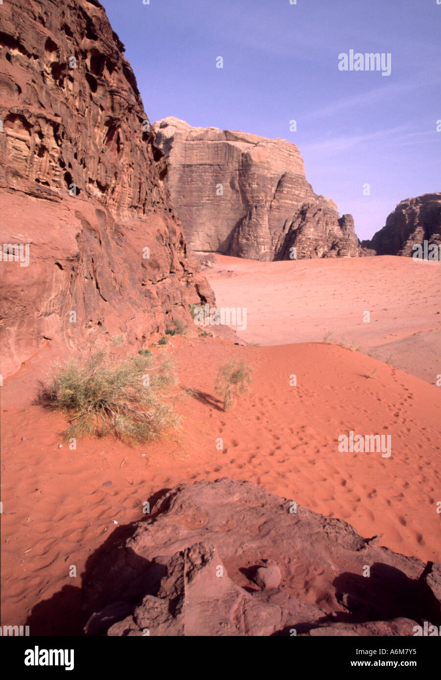 Hues Of Red And Pink Dominate The Extraordinary Scenic Beauty Of Wadi Rum Desert Jordan Stock