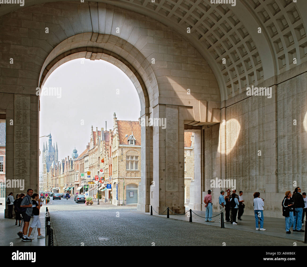 BELGIUM YPRES THE MENIN GATE Stock Photo - Alamy
